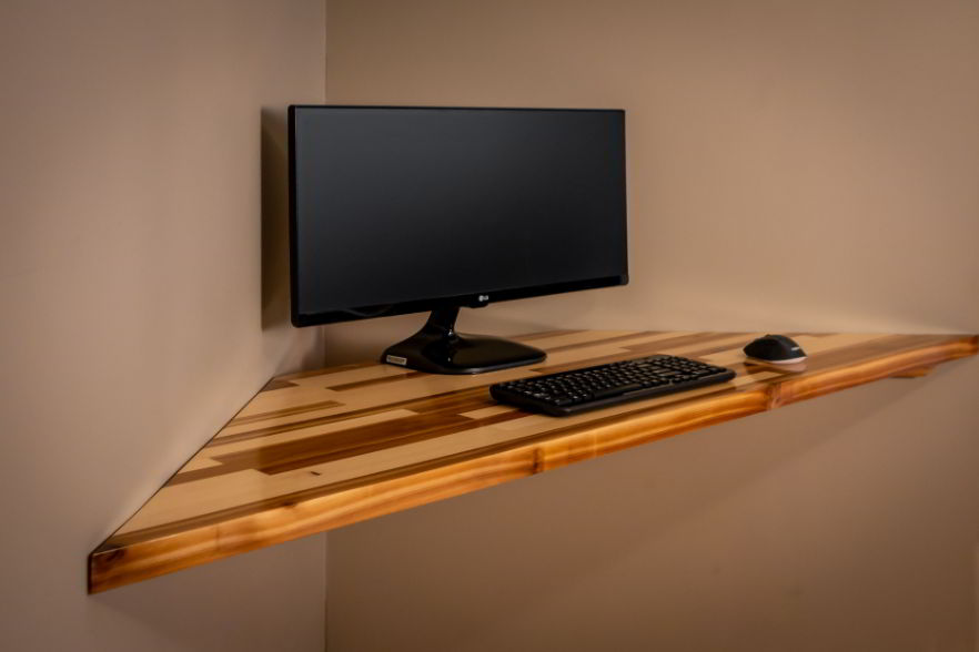 7 Creative Corner Desk Setup That Are Easy To Make