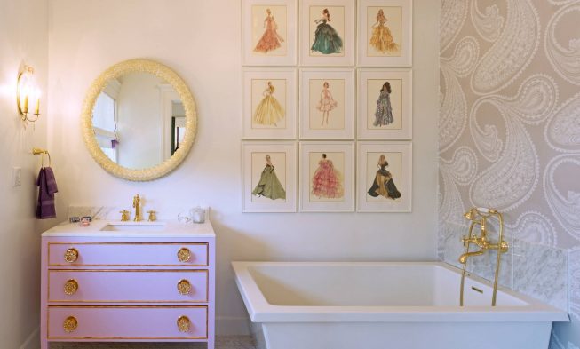 Princess Styled Bathroom - GRIP ELEMENTS