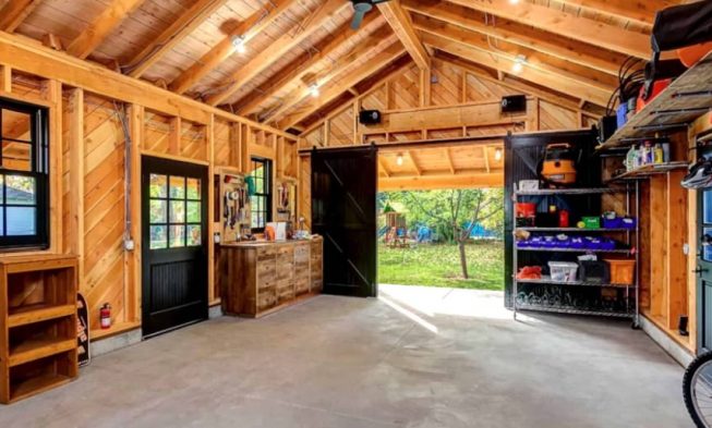Rustic Styled Garage Interior Ideas - GRIP ELEMENTS