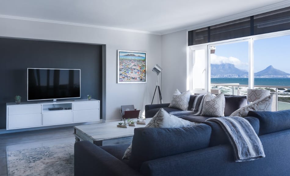 6 Simple Items That Will Completely Transform Your Living Room