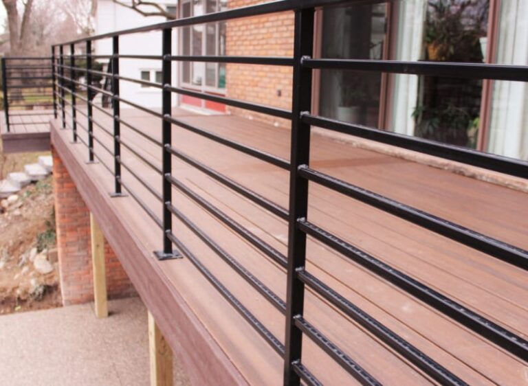 Metal Deck Railing - GRIP ELEMENTS