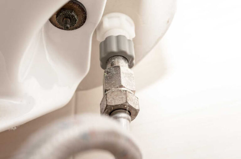 Toilet Shut-Off Valve: Shutting Off Toilet Water Supply