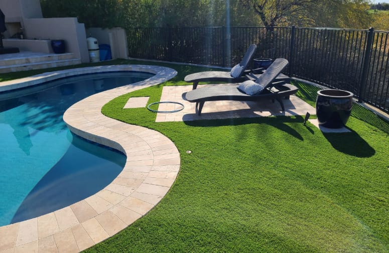 Turf Around The Pool Grip Elements