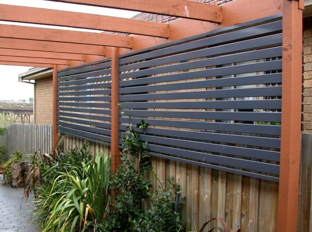 7 Pergola Privacy Screen Ideas to Boost Your Outdoor Space
