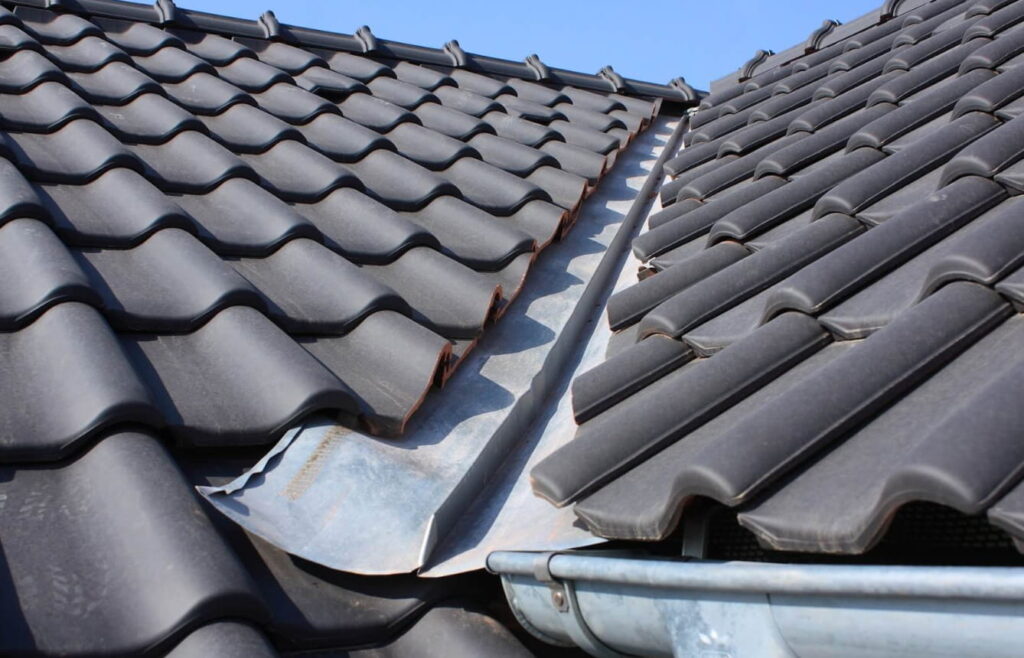 5 Popular Roofing Valley Types for Your Home - GRIP ELEMENTS